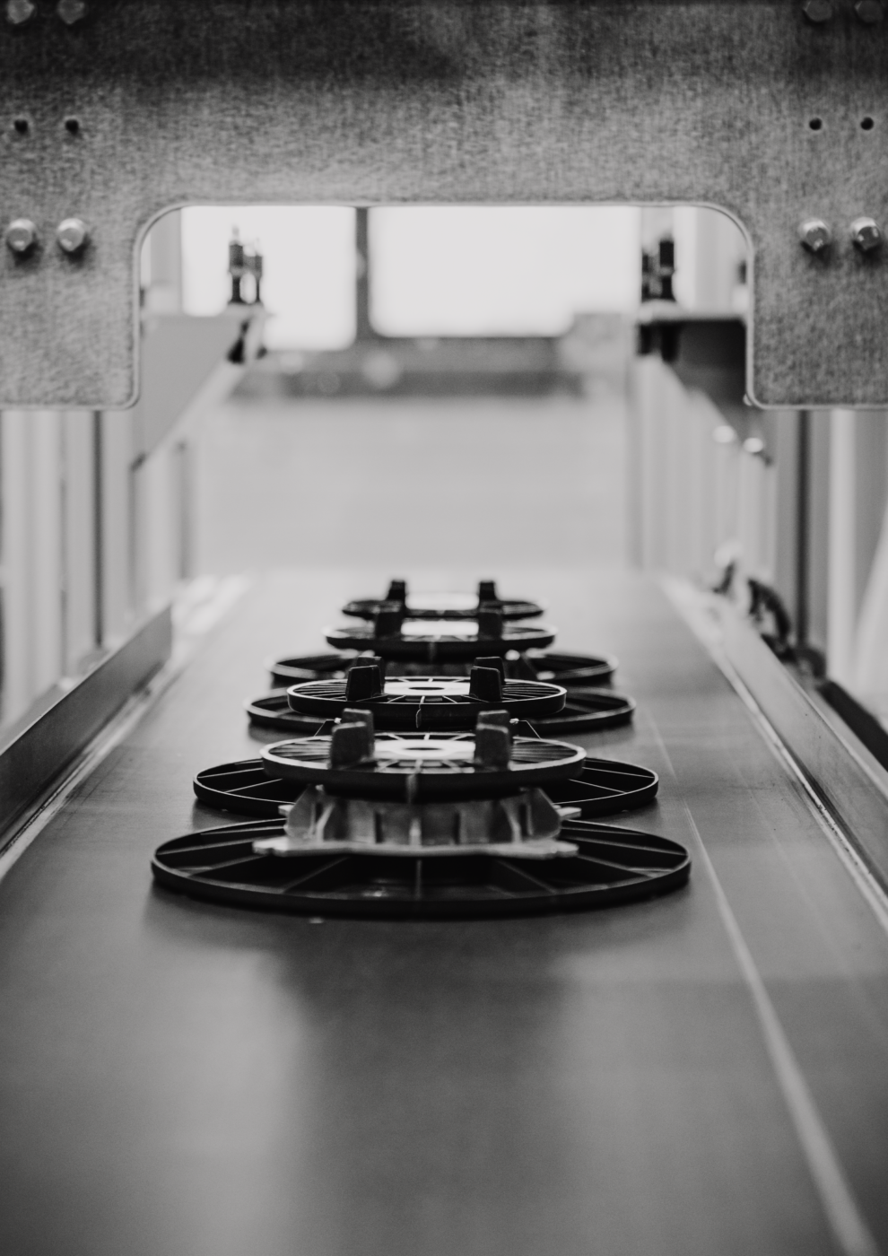 Plot réglable ORIGIN | La gamme de plots de terrasse recyclés par YEED